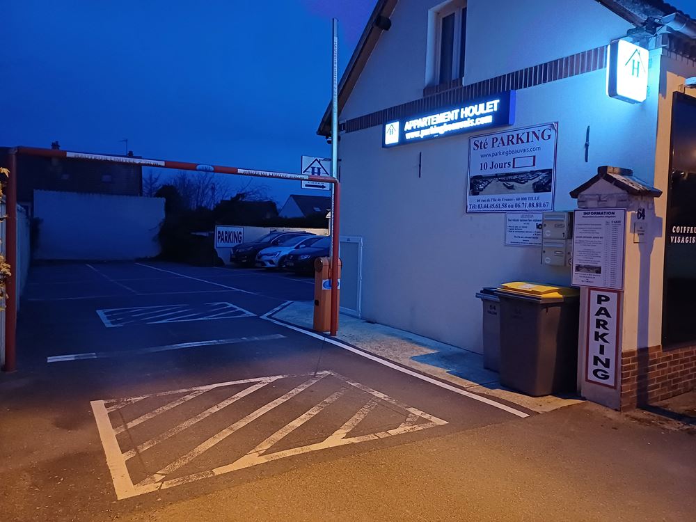 parking aeroport beauvais Tarif 2€/jours à partir du 2 ème jours